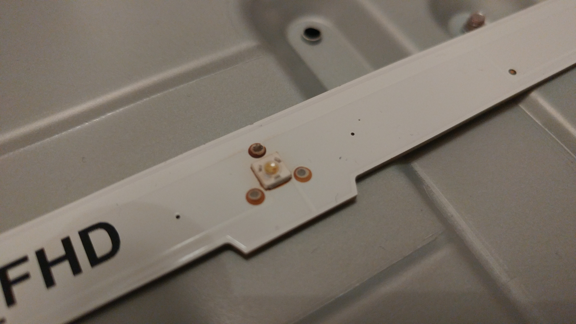 How to fix LCD/LED TVs black screen – Molkobain I/O